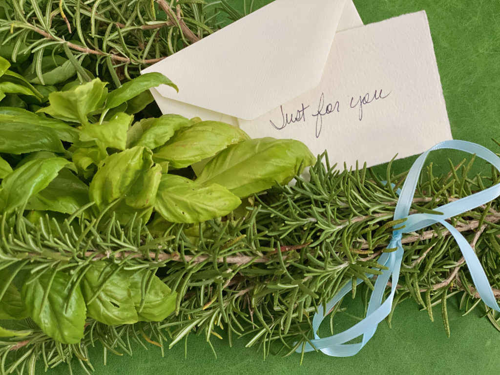 Sirsee, Cerci, Happy – It’s the little gifts that mean a lot - Leslie ...