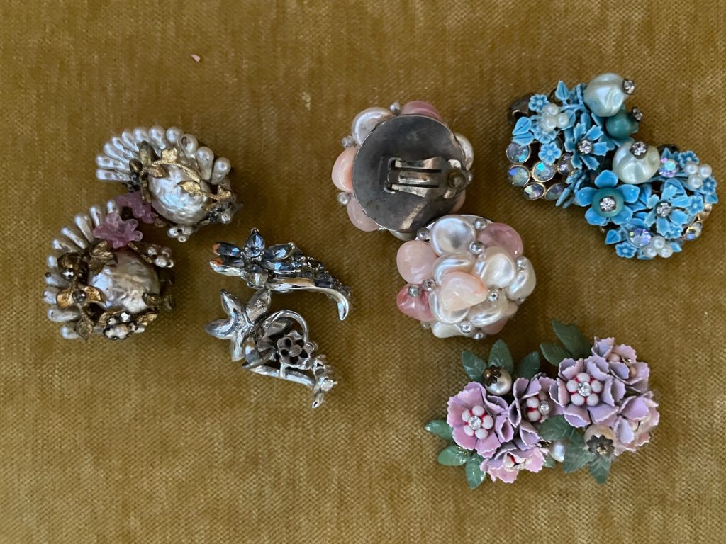 The painful truth about earbobs - Leslie Anne Tarabella